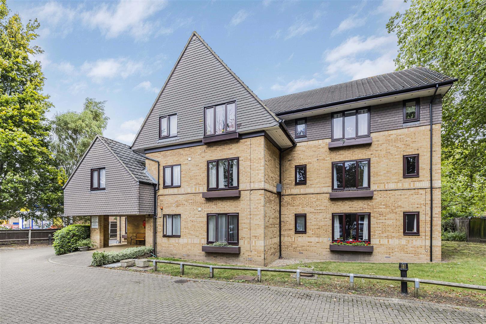 2 Bedroom for sale in Cambridge - Cheffins Cambridge Sales - Ref 33399437